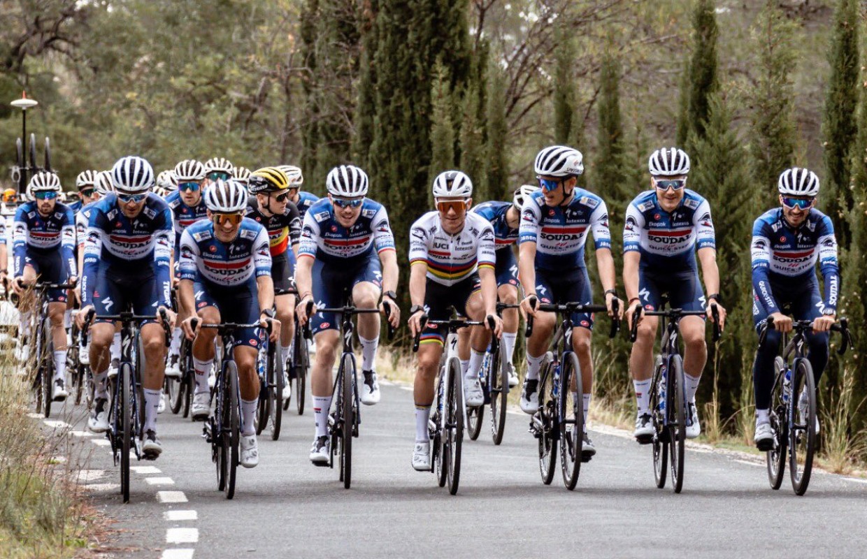 Specialized Project Black advances new tyres, saddle and handlebars