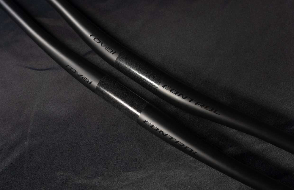 New Specialized Roval Control SL handlebars, more stiffness with ...
