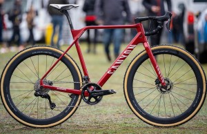 Lo mejor del Mundial de Ciclocross 2023 en un vídeo de 10 minutos