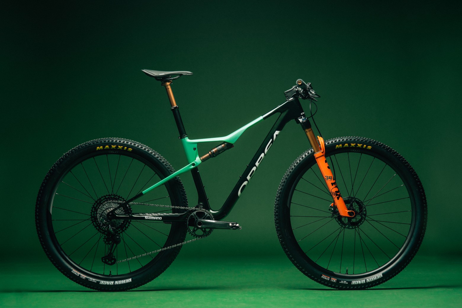 Orbea Factory Team presents its kits and bikes for 2023