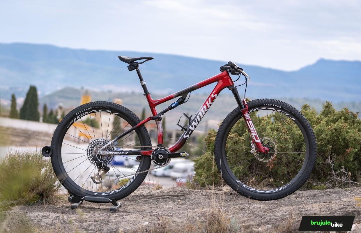 Todo lo nuevo de SRAM cazado en la S-Works Epic 2023 de Koretzky