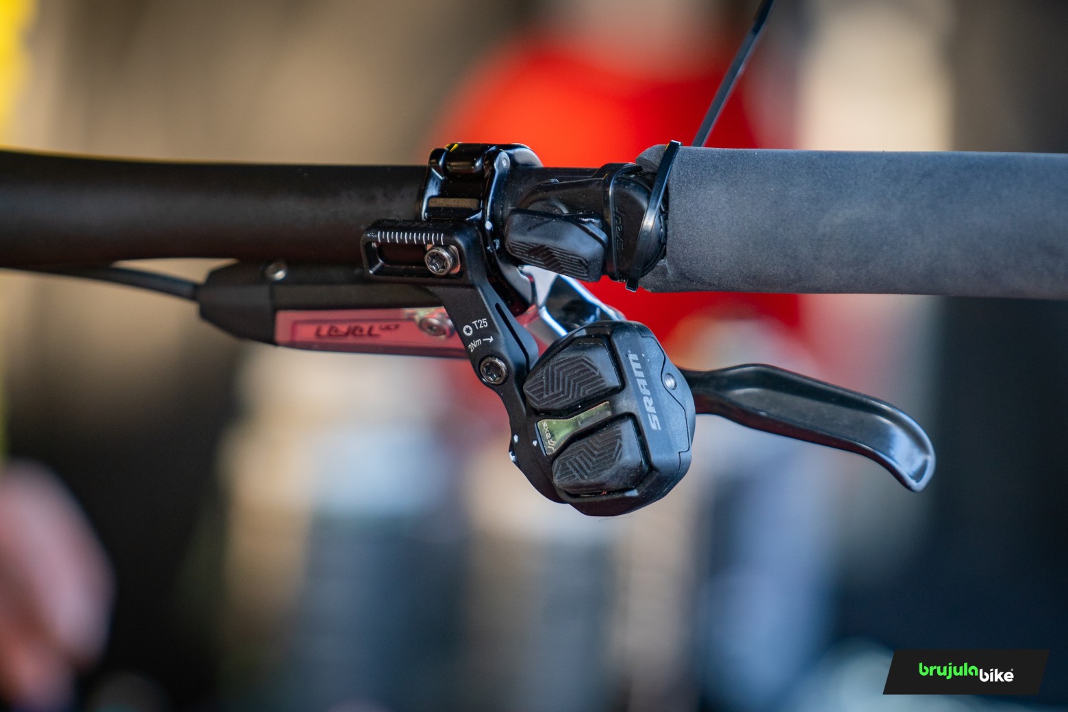 Final version of the new SRAM controller seen in competition: two ...