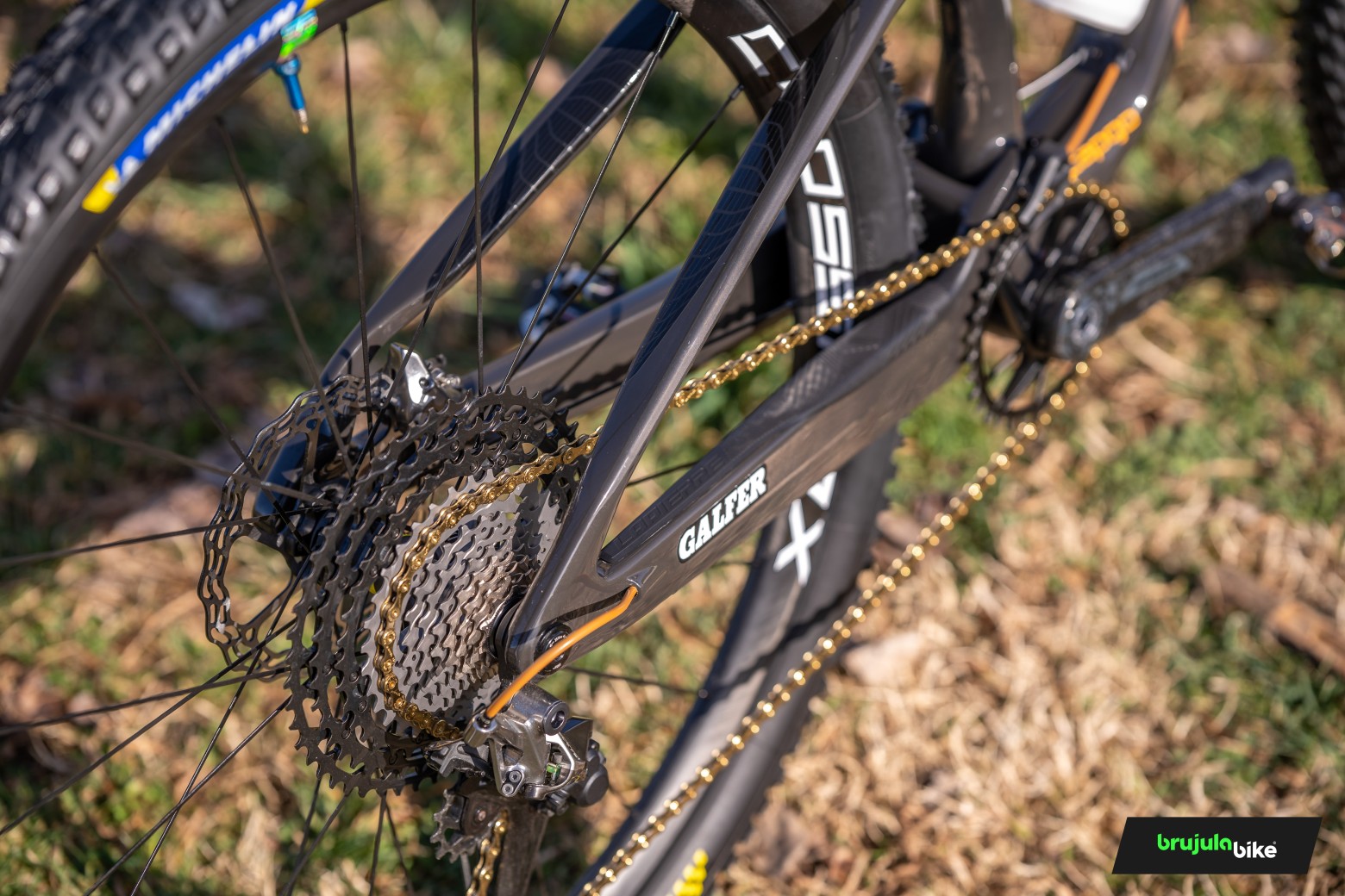 The new Lapierre XRM 75th of the LAPIERRE MAVIC Unity Team in detail
