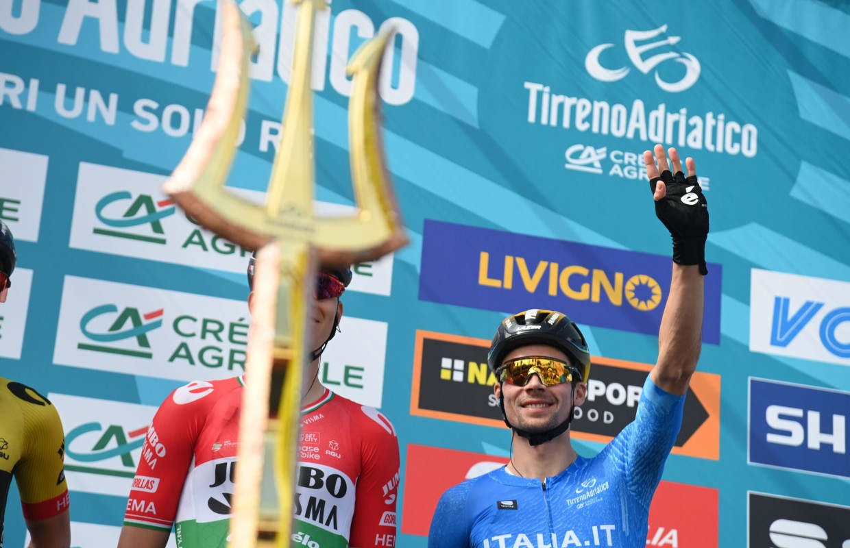 Roglic certifies his victory in Tirreno-Adriatico after a stage won by ...