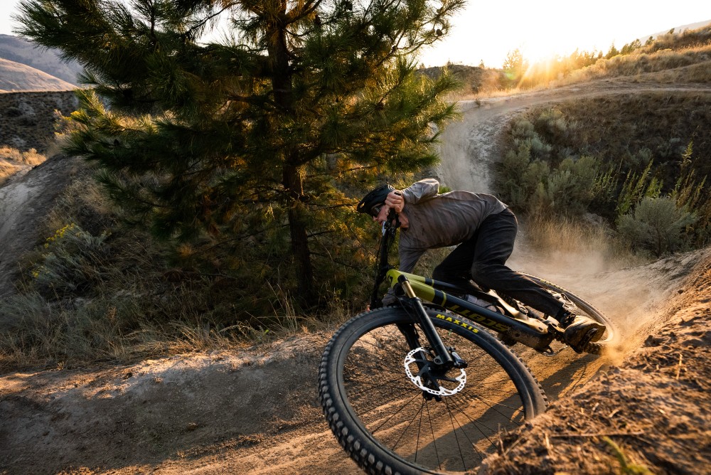 VERSA: pure motivation mountain biking in British Columbia