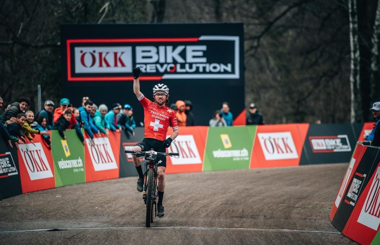 Mathias Flueckiger vuelve a ganar y lo hace a lo grande