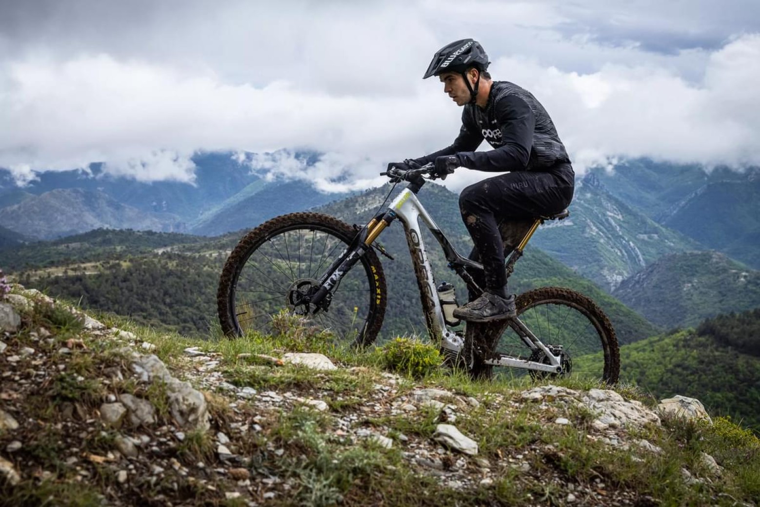 OOLab experimenta con los nuevos cambios automáticos Shimano en competición