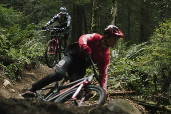 Andrew y Ethan Shandro, padre e hijo comparten su pasión por el MTB
