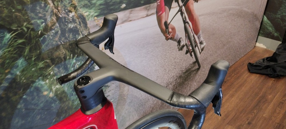 Specialized Tarmac SL8: peso, precios, montajes y claves