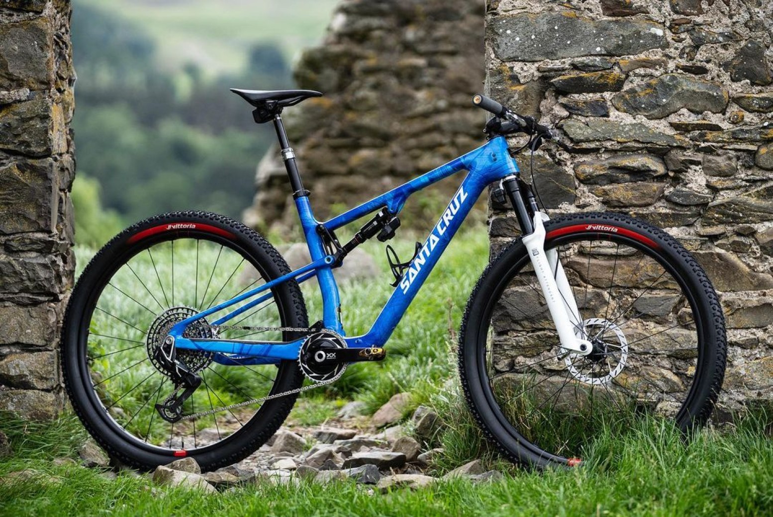 El prototipo RockShox SID Flight Attendant aparece también en la Santa ...