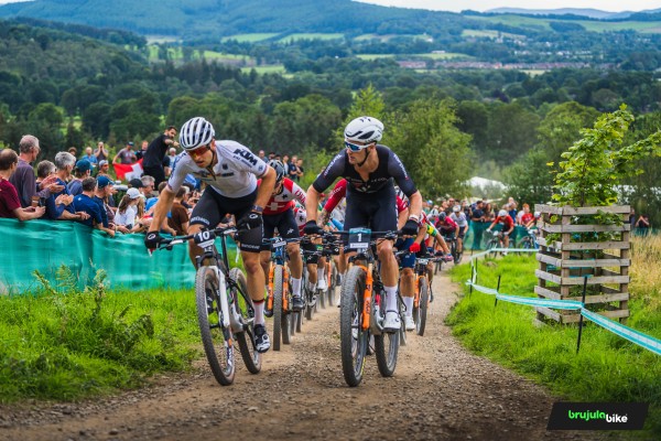 Samuel Gaze and Ferrand-Prevot proclaimed XCC World Champions