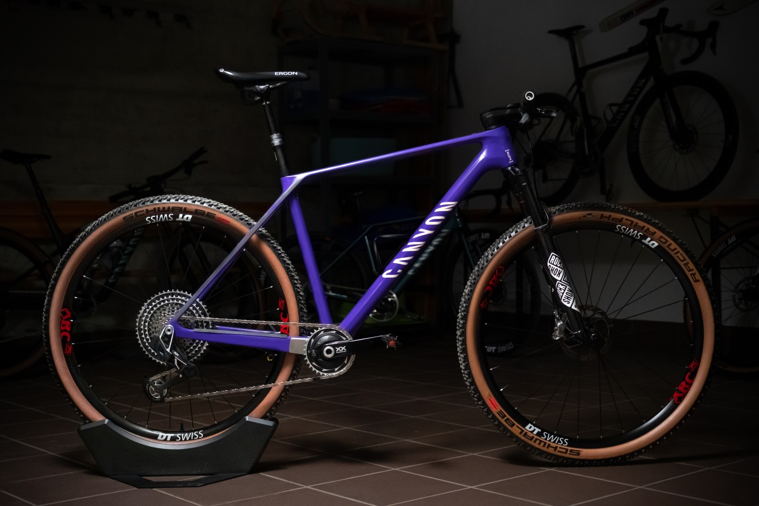 Nuevas Canyon Exceed CF SLX edición CLLCTV y MVDP