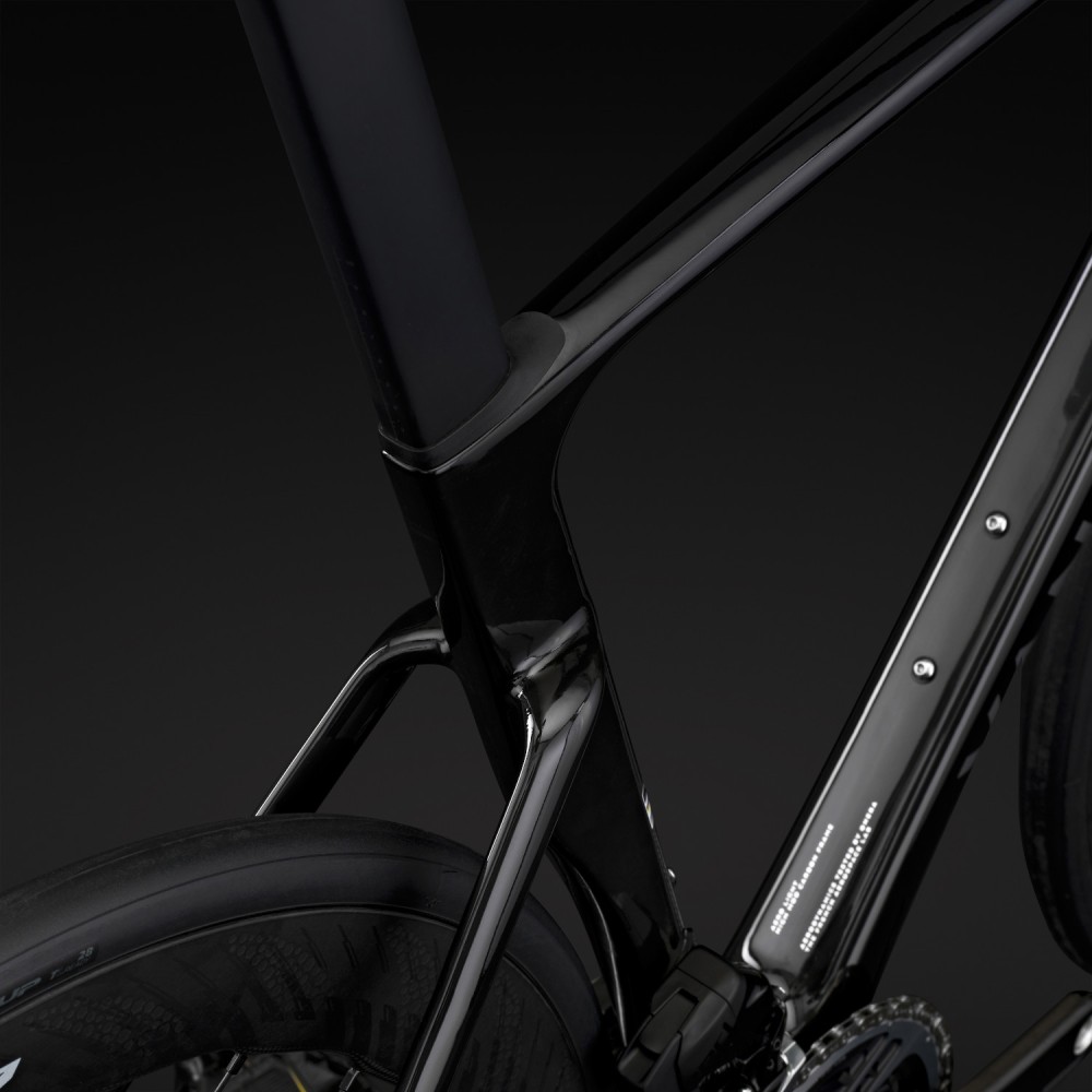 New Van Rysel RCR and RCR Pro: the best of the brand in aerolight