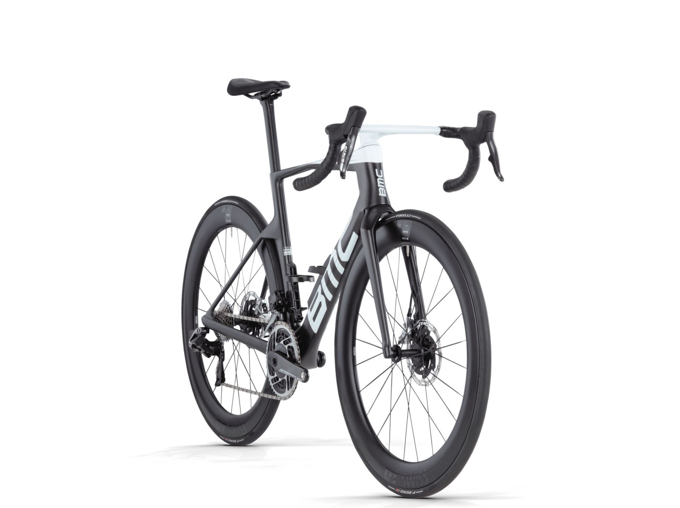 Nace la Teammachine R de la colaboración entre BMC y Red Bull