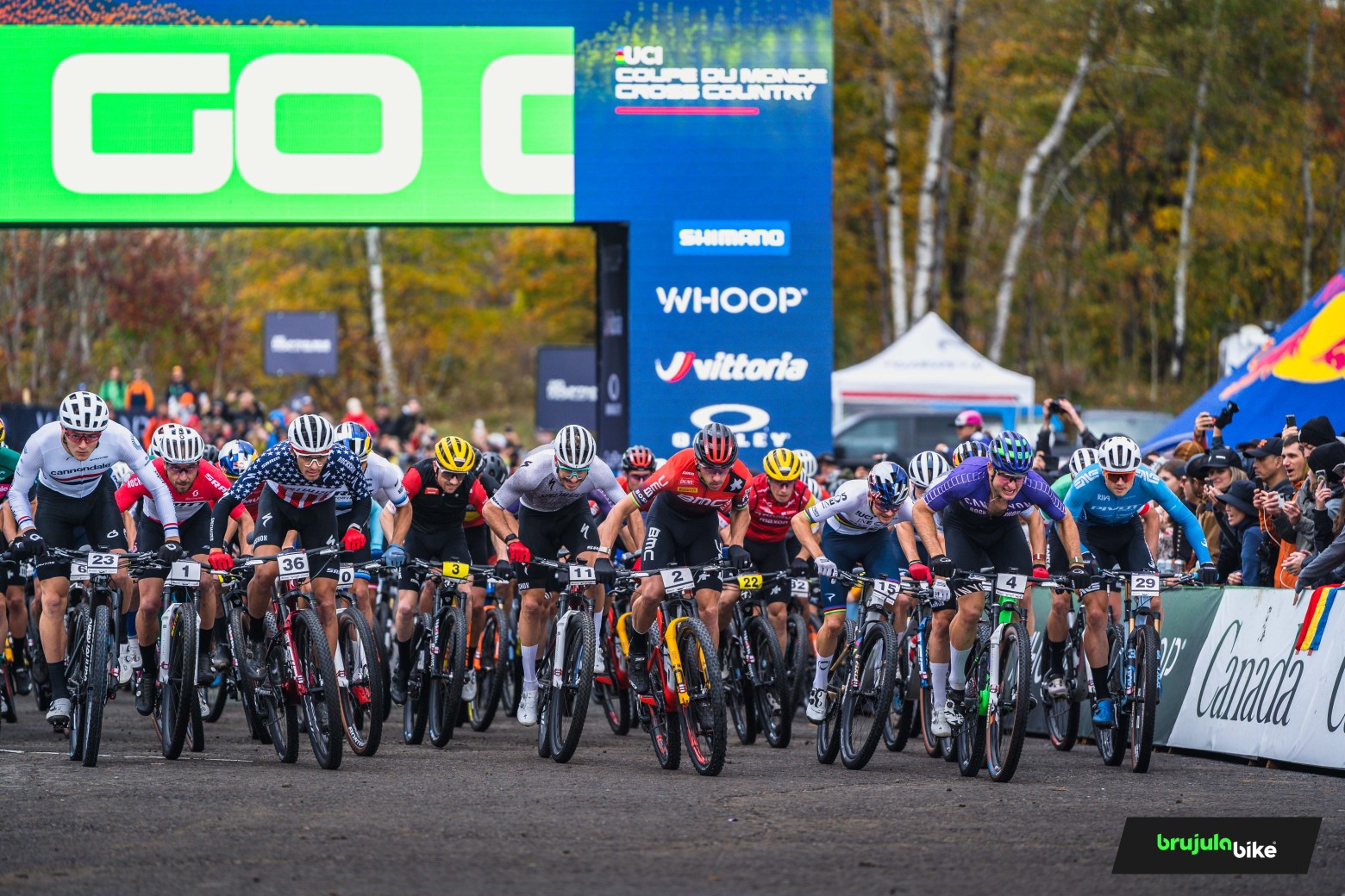 Pidcock gana una alocada Copa del Mundo XCO de Mont Sainte Anne ...