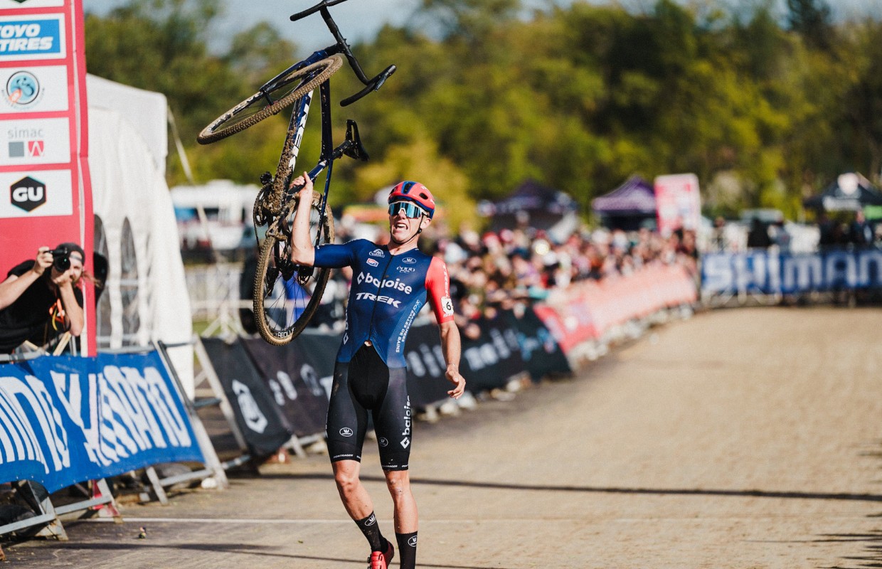 La Copa del Mundo de CX se estrena con victorias de Thibaut Nys y Fem ...